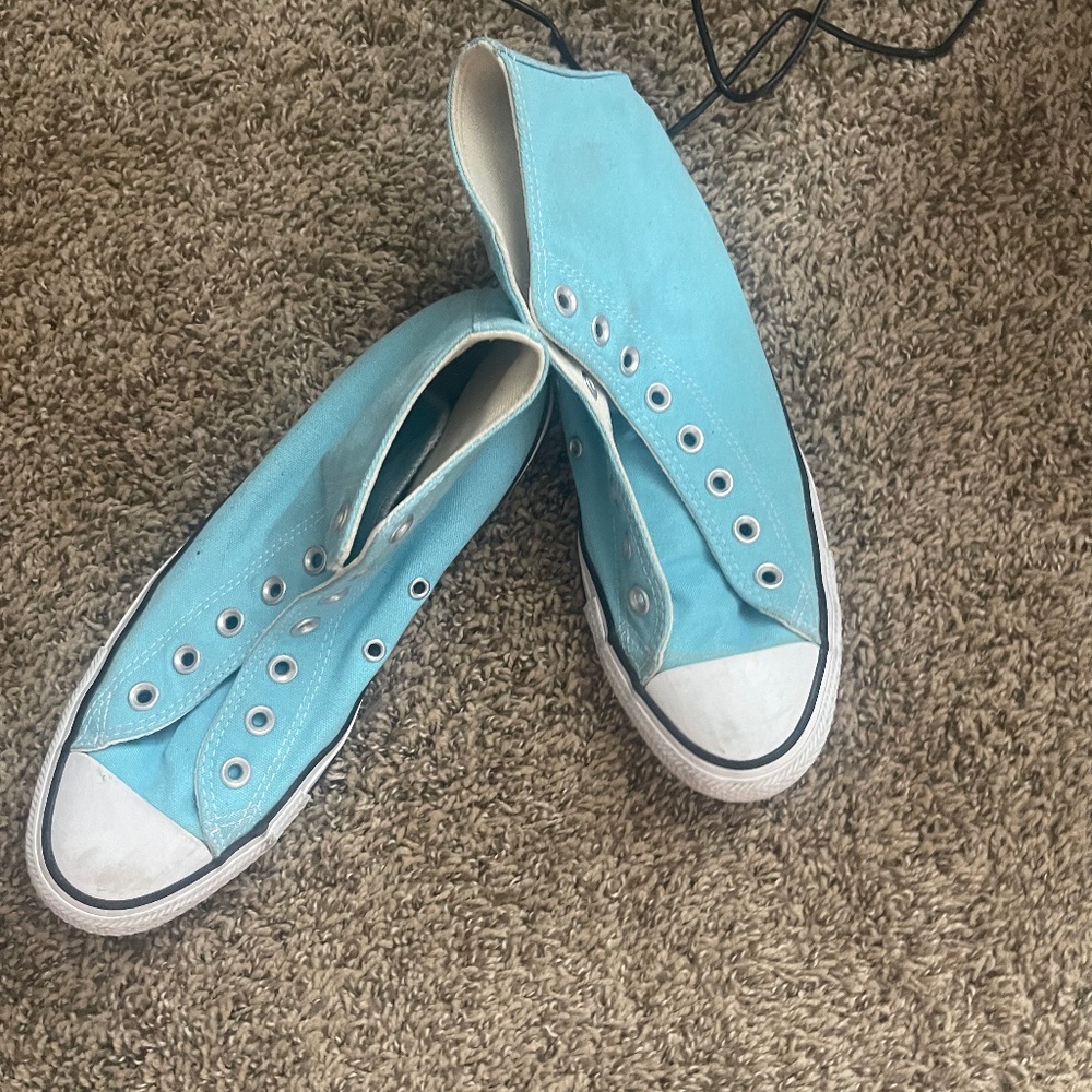 Light Blue Converse All Stars - Gem